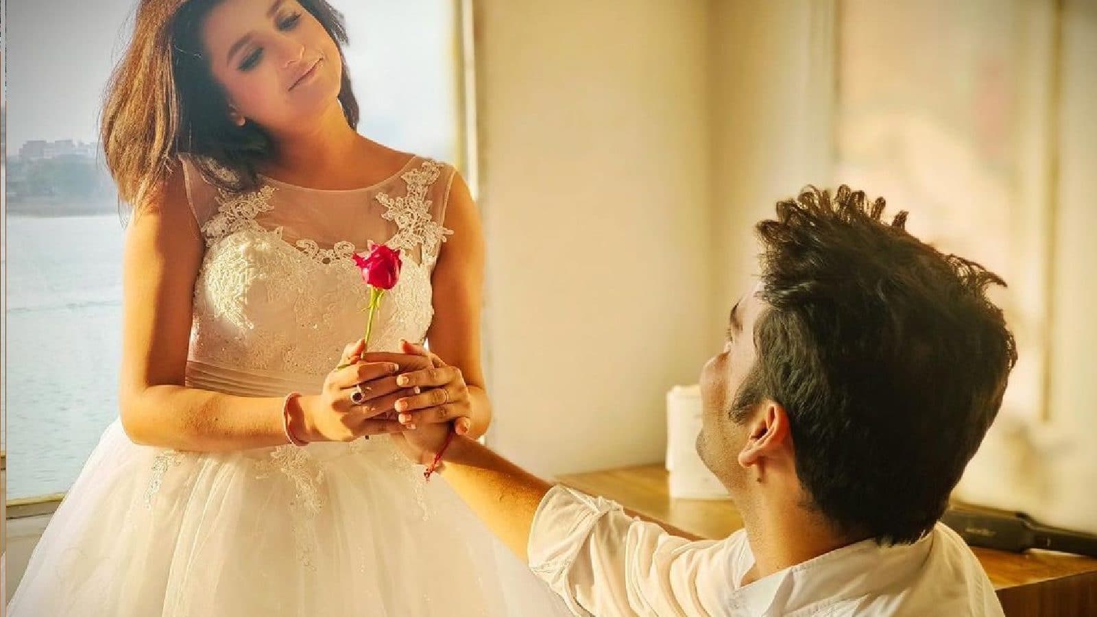 Actress Rupsa Chatterjee Engagement | হার মানল হলিউড, বলিউড! রাজকীয় ...