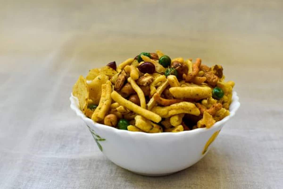 চানাচুরের ইংরেজি কি বলতে পারবেন? ৯৯ শতাংশই হিমশিম খাবে কিন্তু