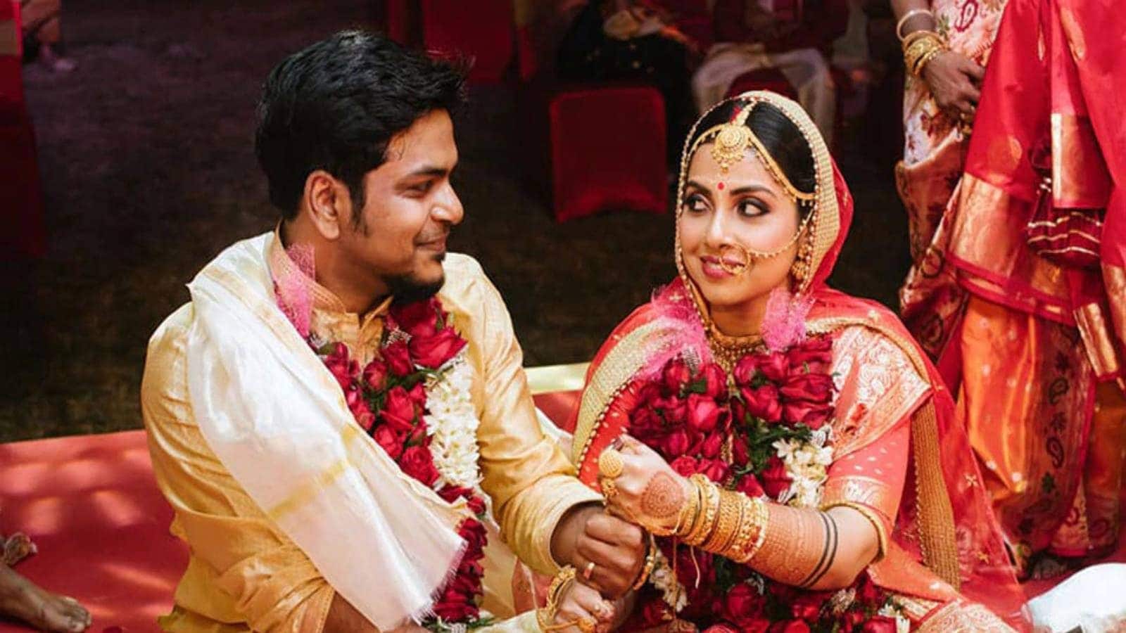 Durnibar Saha's Former Wife: অনুরাগিণী থেকে হন প্রথম অর্ধাঙ্গিনী ...