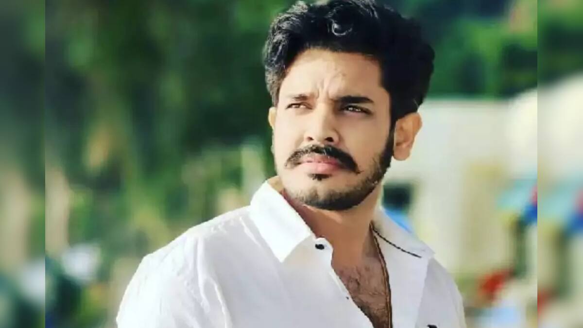 Sourav Banerjee joins TMC: ধরনা মঞ্চে বড় চমক! তৃণমূলে যোগ দিলেন ...