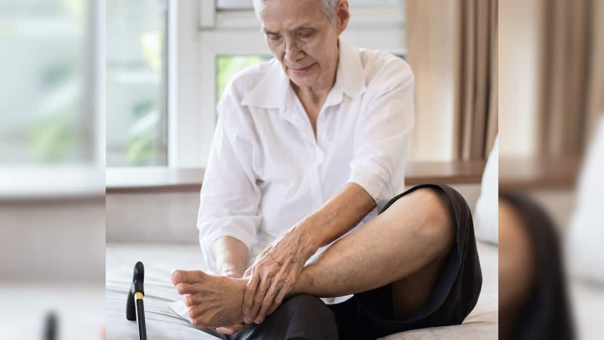 Numbness: ঘন ঘন ঝিন ধরে যায় হাত-পায়ে! একদম অবহেলা করবেন না কিন্তু ...