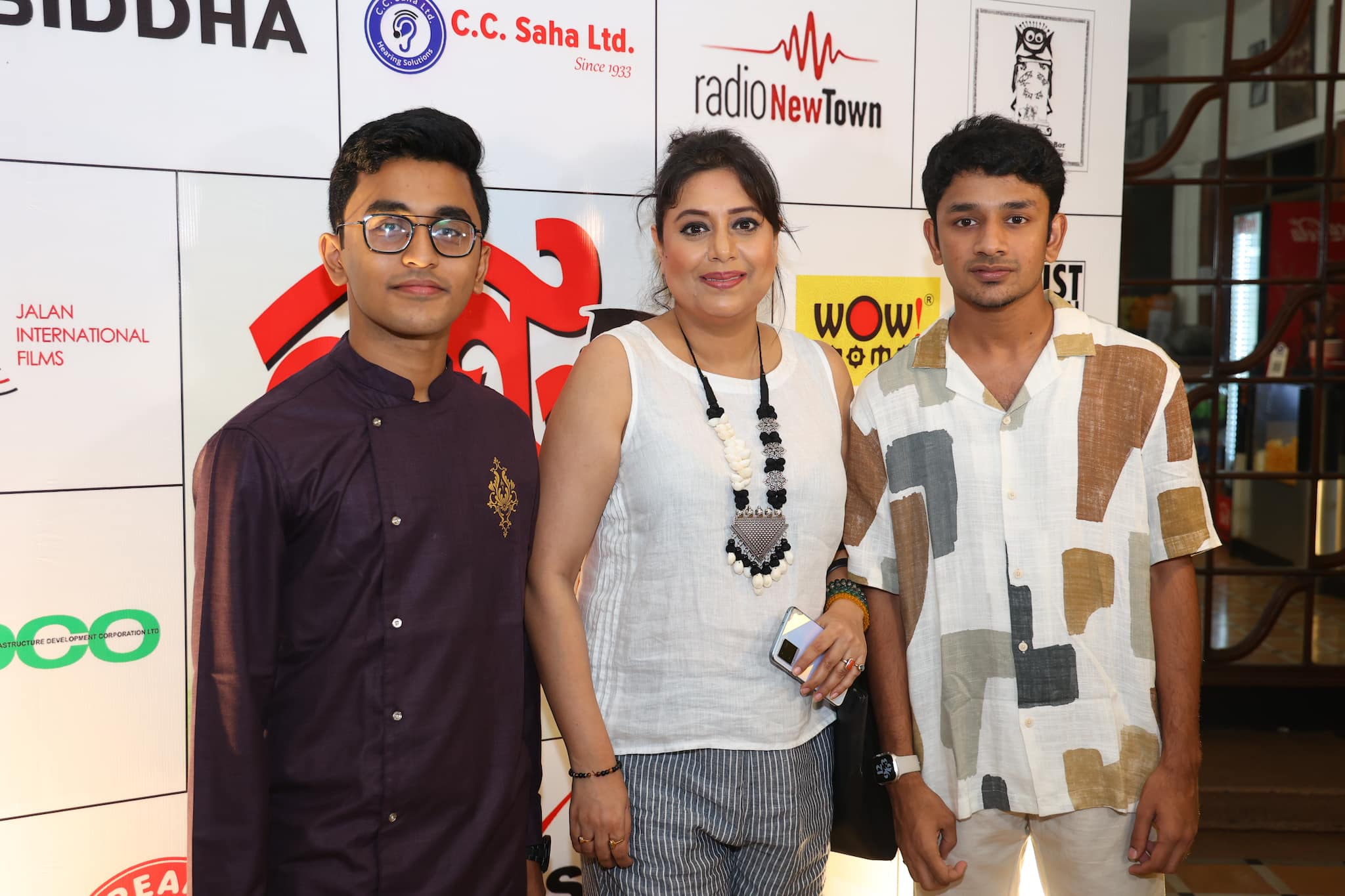 Nonte Fonte Film Premiere: জমজমাট ছবির প্রিমিয়ার, নন্টে, ফন্টে ও ...