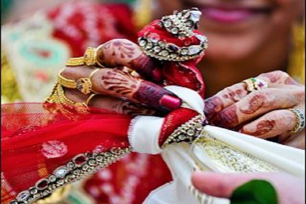 বিয়ের মানে কী শুধুই ...! সাত পাকের পবিত্র বন্ধন অন্য মানে আনে জীবনে ...