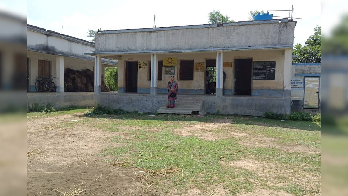 A school in Goghat is near to close due to lack of teachers | স্থায়ী ...
