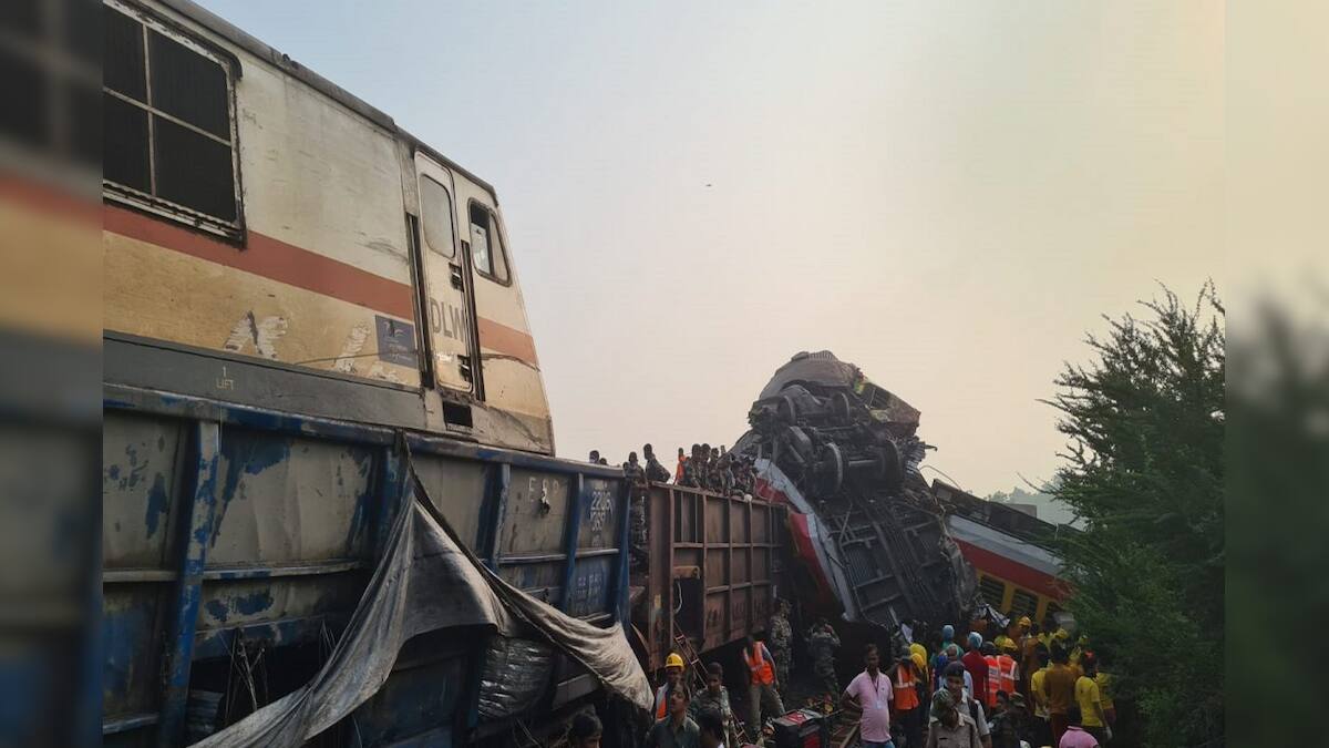 Coromandel Express Accident: ‘হঠাৎ বিকট শব্দ!সজোরে ধাক্কা!’ শিউড়ে ...