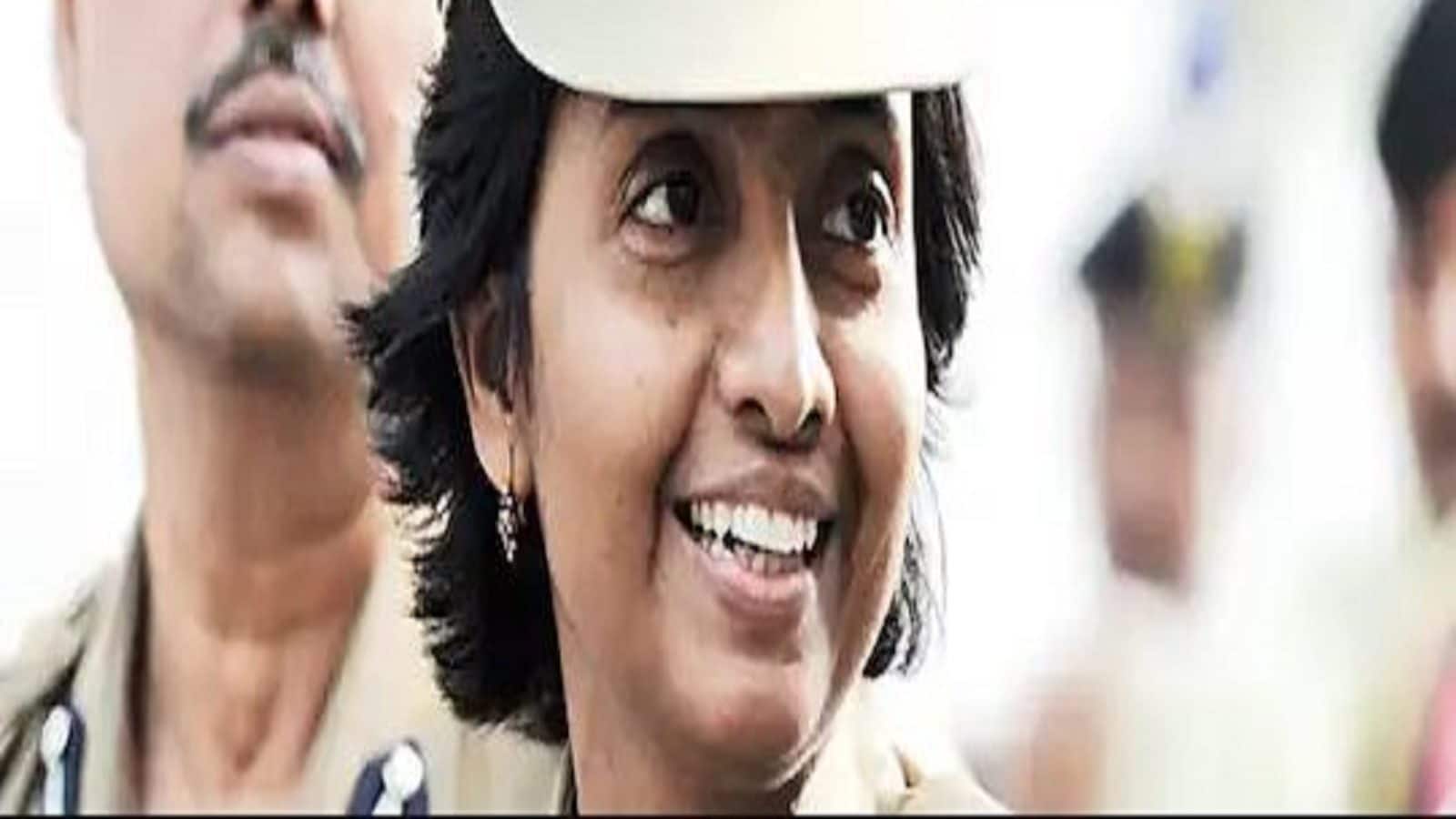 কলকাতা পুলিশ থেকে সরানো হল হলেন দময়ন্তী সেনকে! রুটিন বদলি, দাবি সরকার ...