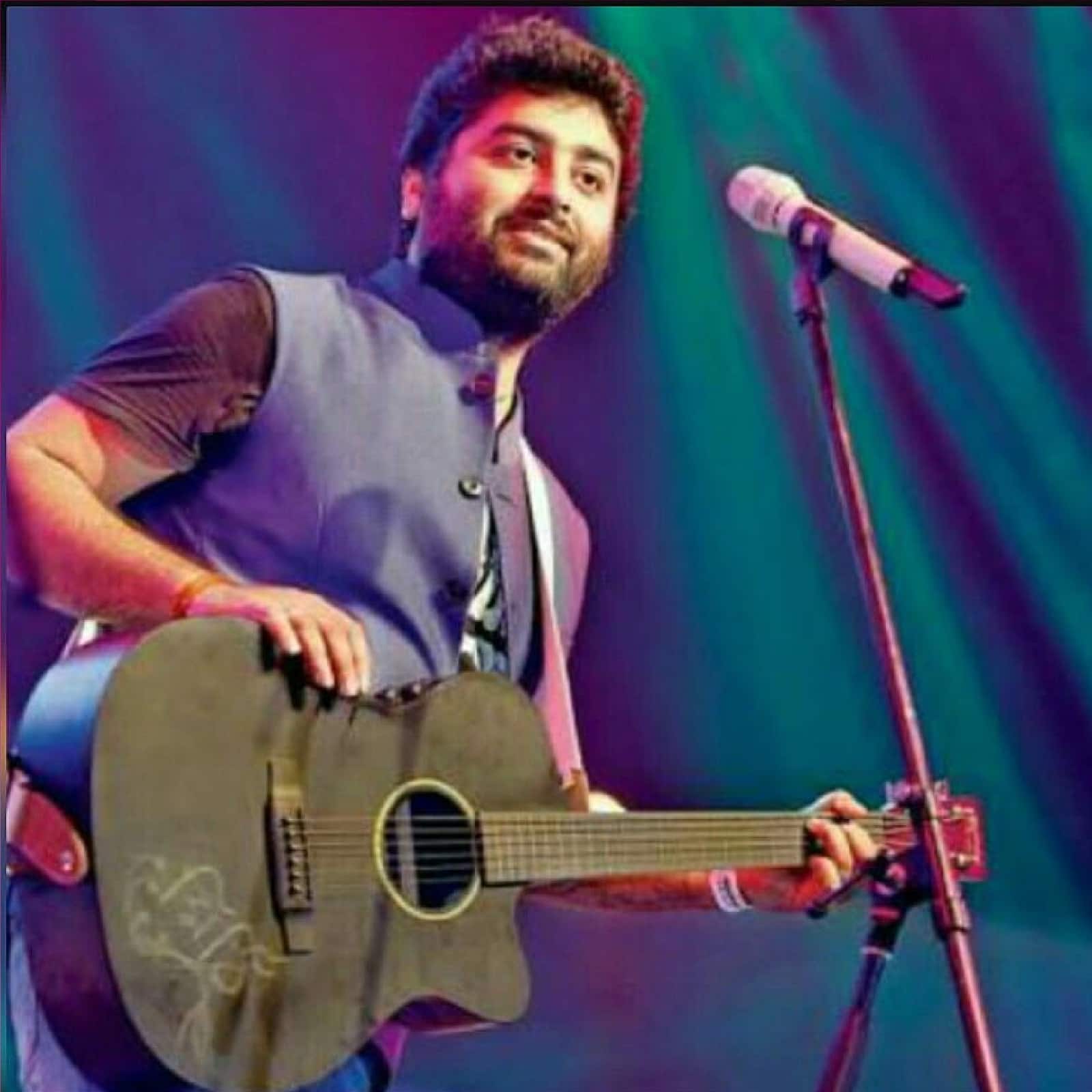 arijit singh guitar names jhilik and jhora, অরিজিৎ সিংয়ের গিটারে কেন ...