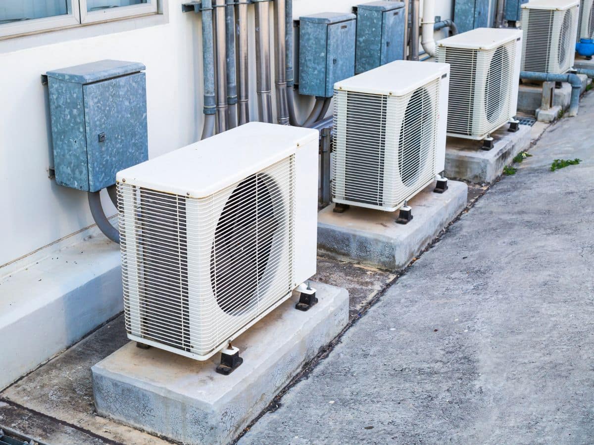 স্প্লিট এসি-র আউটডোর ইউনিট কোথায় রাখলে ভাল থাকে - AC outdoor unit ...