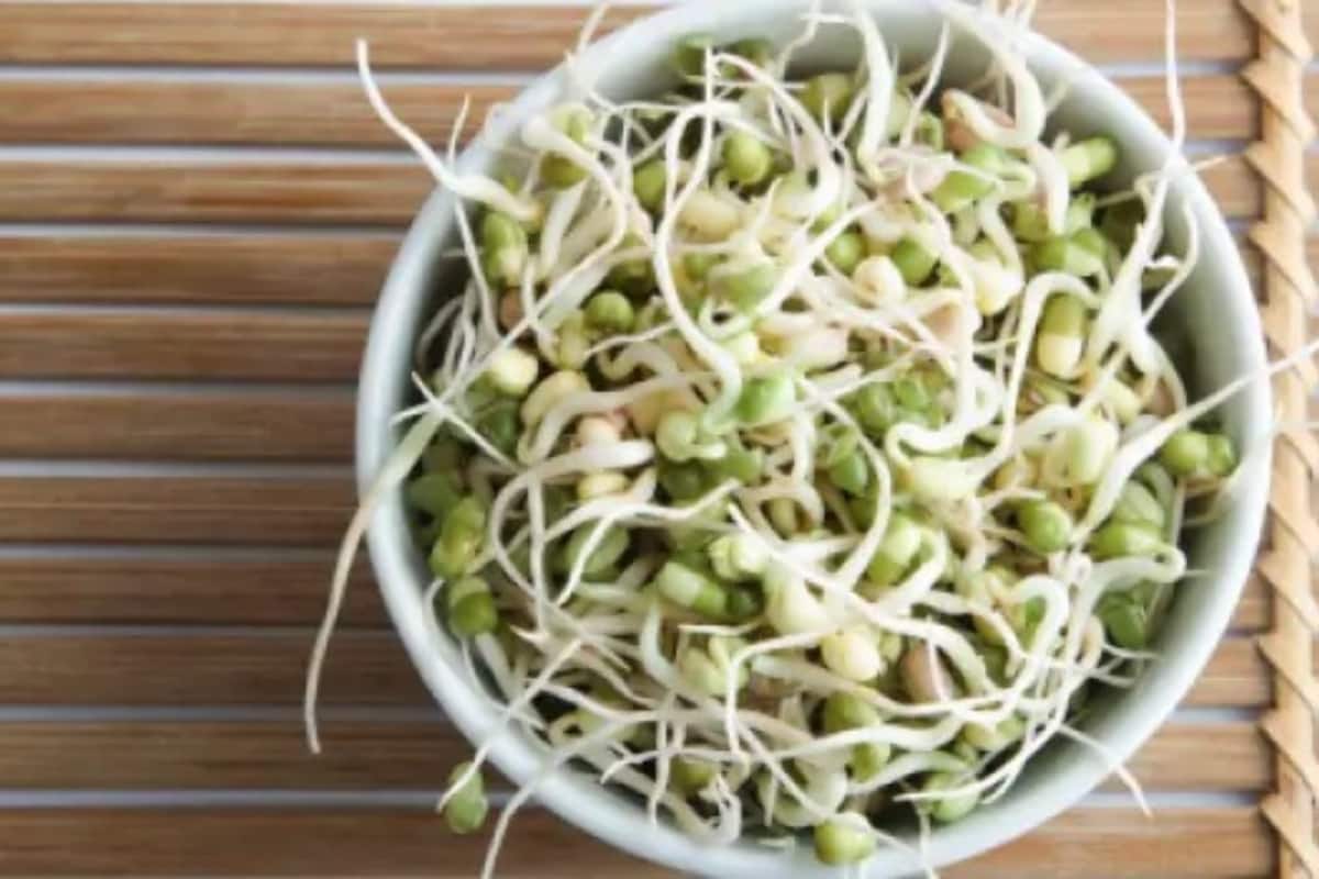 Moong Sprouts for Weight Loss: থলথলে চর্বি কমাতে দিন-রাত 'স্প্রাউট ...