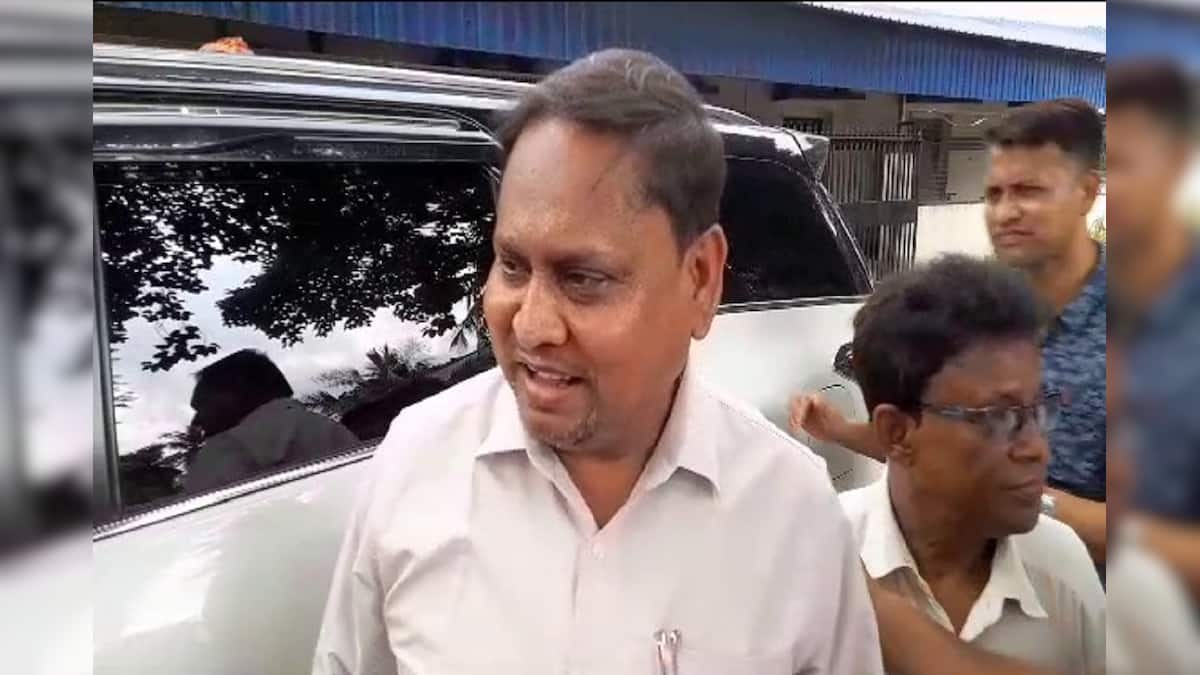 Humayun Kabir 'আমাকে সরিয়ে আরও বেশি লুটপাট হবে', তৃণমূলের শোকজ পেয়ে ...