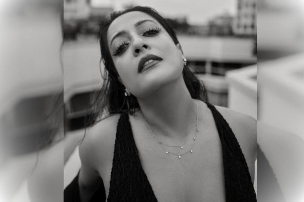 Raima Sen Bold Photos: মনোকিনিতে আরও সাহসী! 'বিভাজিকা'য় 'সুপারহট ...