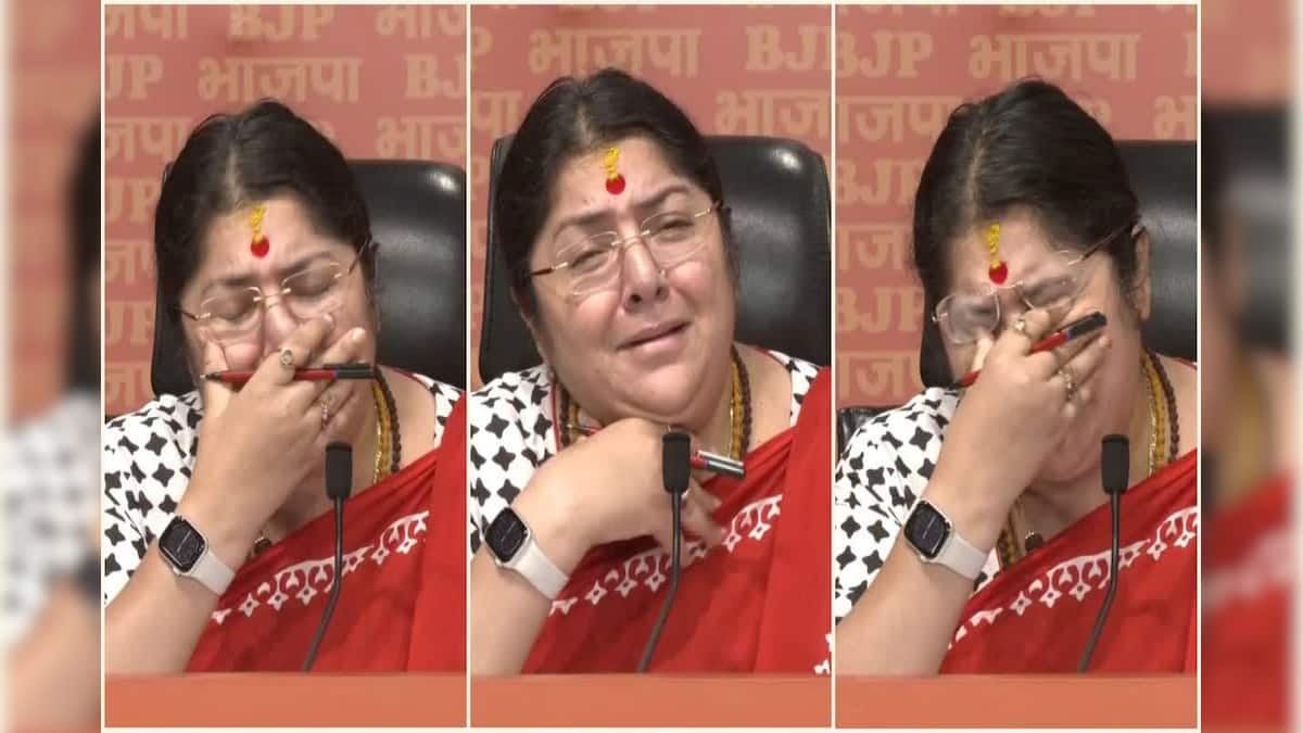 Locket Chatterjee: কান্নায় ভেঙে পড়লেন লকেট! কেন হঠাৎ বাঁধ ভাঙা চোখের ...