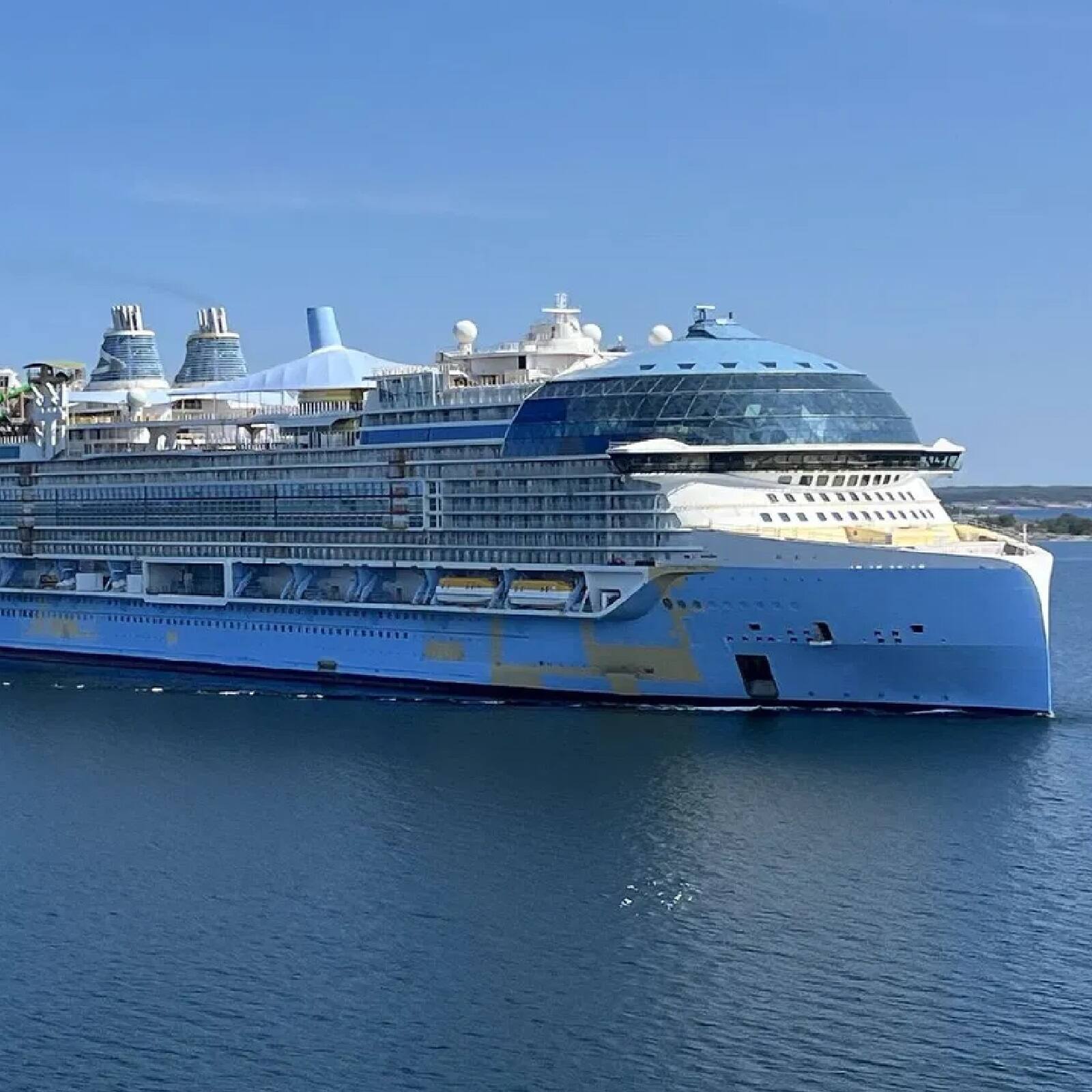 Icon of the seas-the largest ship of the world, বিশ্বের সব থেকে বড় ...