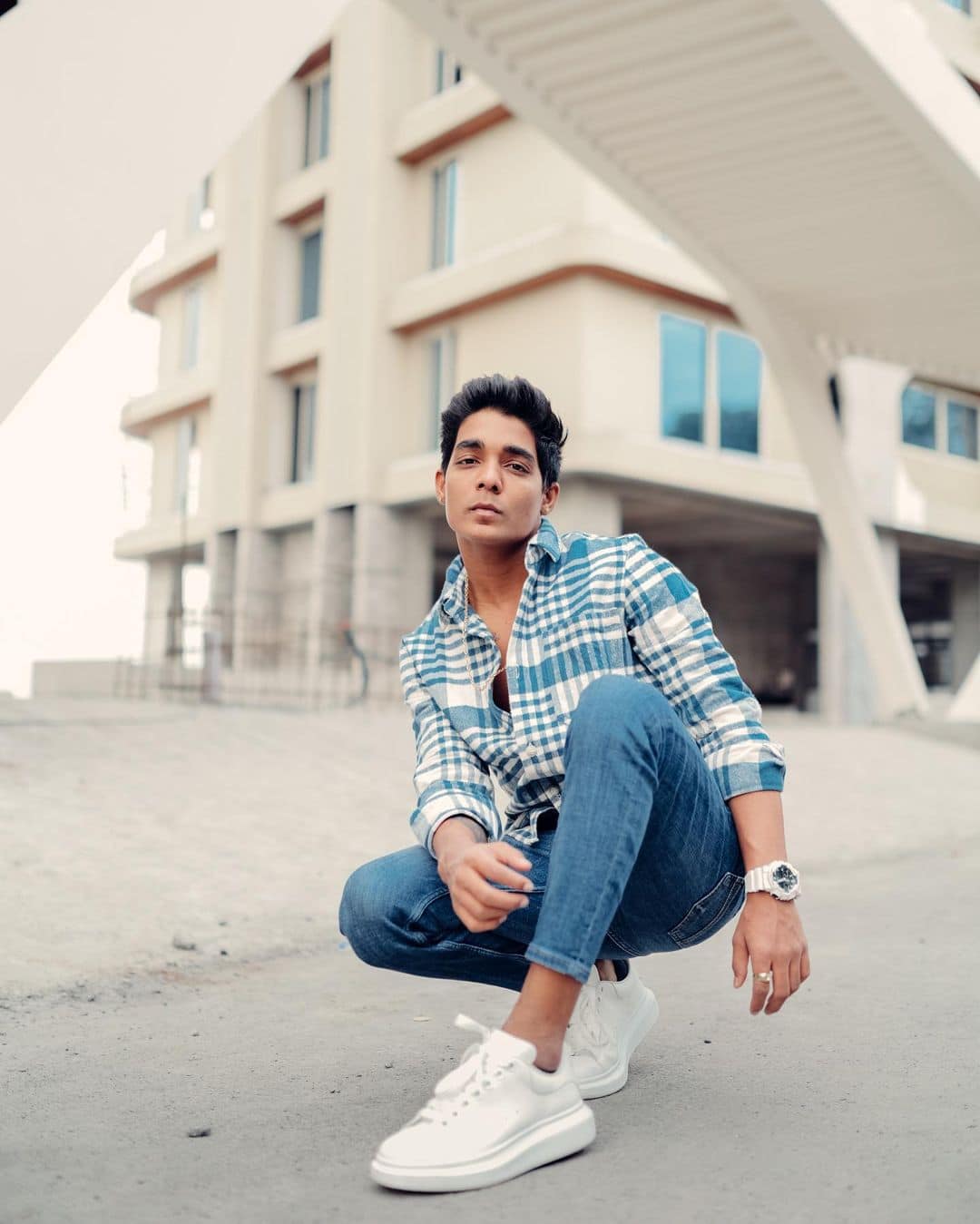 Success Story: পেট চালানোর জন্য একসময় শাড়ির দোকানে কাজ, এখন তাঁরই আয় ২৫ লাখ টাকা – News18 বাংলা