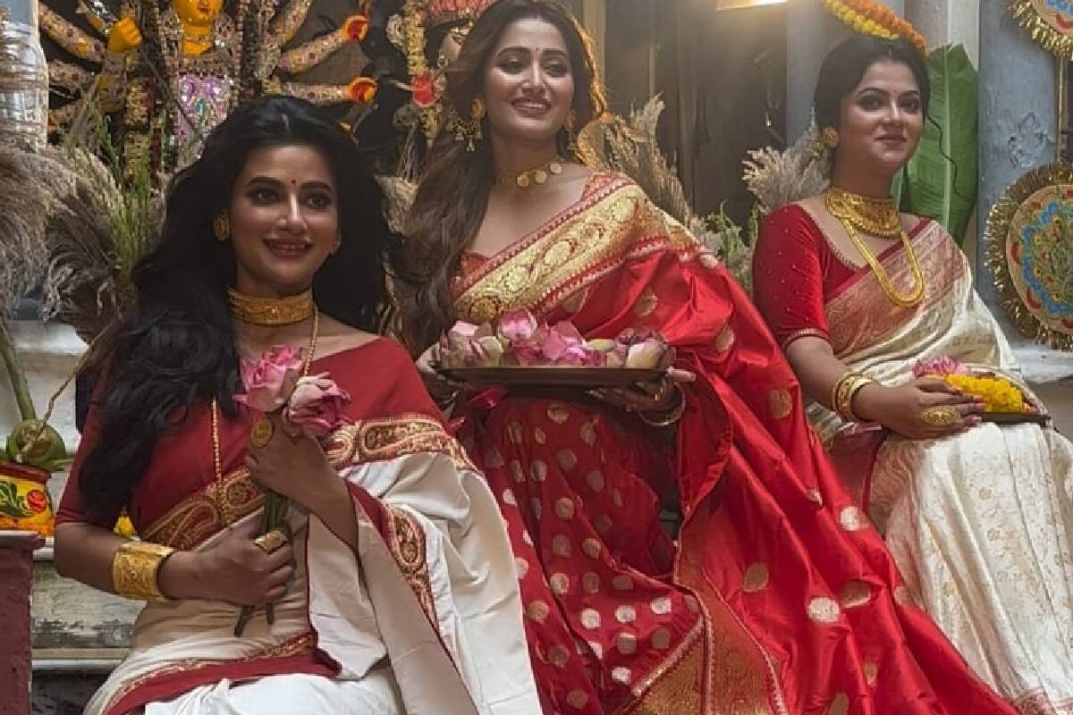 Ushasi-Sudipta-Sanchari: ঢাকের তালে কোমর দোলে তিন নায়িকার, পুজোর এত ...