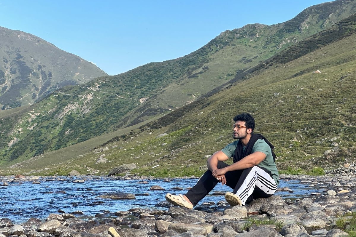 Ranojoy Bishnu : আমি মরে গেলে বাড়ির লোকেরা বাঁচবে না! গাইডের পাল্লায় ...