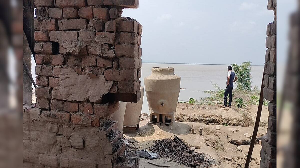 গঙ্গার ভাঙন সমস্যায় সর্বশ্রান্ত মালদহের রতুয়ার গ্রামবাসীরা | River ...