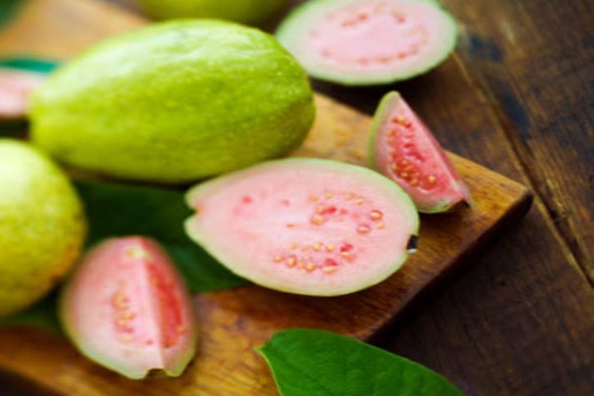 Fruits Peel: সাবধান! এই ফলগুলি খোসা ছাড়িয়ে খেলে বেশিরভাগ উপকারিতাই ...