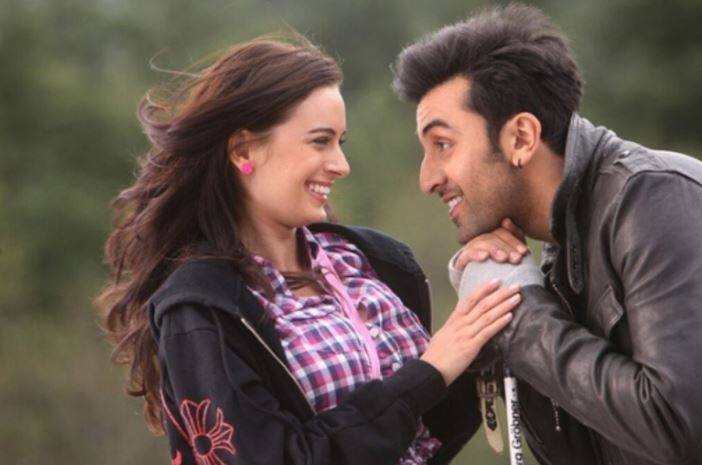 Bollywood Bold Scene: ঘনিষ্ঠ দৃশ্য়ে থামতেই চাইছিলেন না এই তারকারা ...