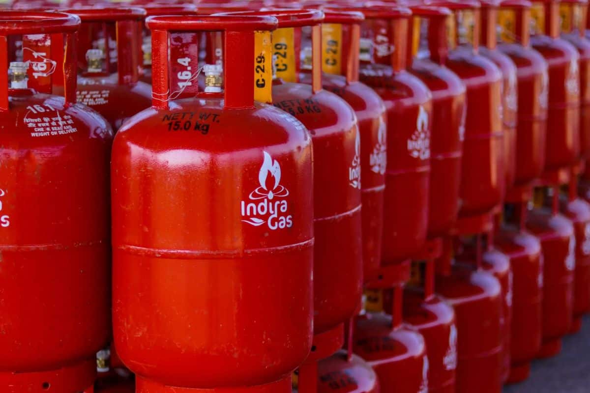 LPG Gas Cylinder: সিলিন্ডারে আর 'কতটা' গ্যাস বাকি...? কী করে বুঝবেন কতদিন যাবে রান্নার গ্যাস? চট ...