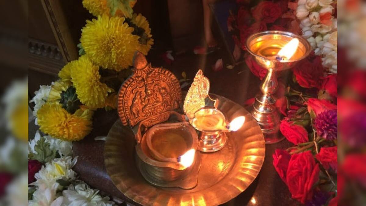 Evening Puja Rules: সন্ধের পুজোর সময় 'এই' ভুলগুলি একদম করবেন না, অজান্তেই বিরাট 'সর্বনাশ' হয়ে ...