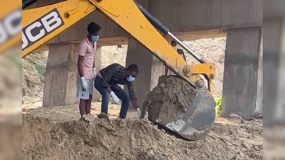 Malda Headless Dead body: সেতুর নীচে মাটি কাটতে গিয়ে ভয়ঙ্কর কাণ্ড ...