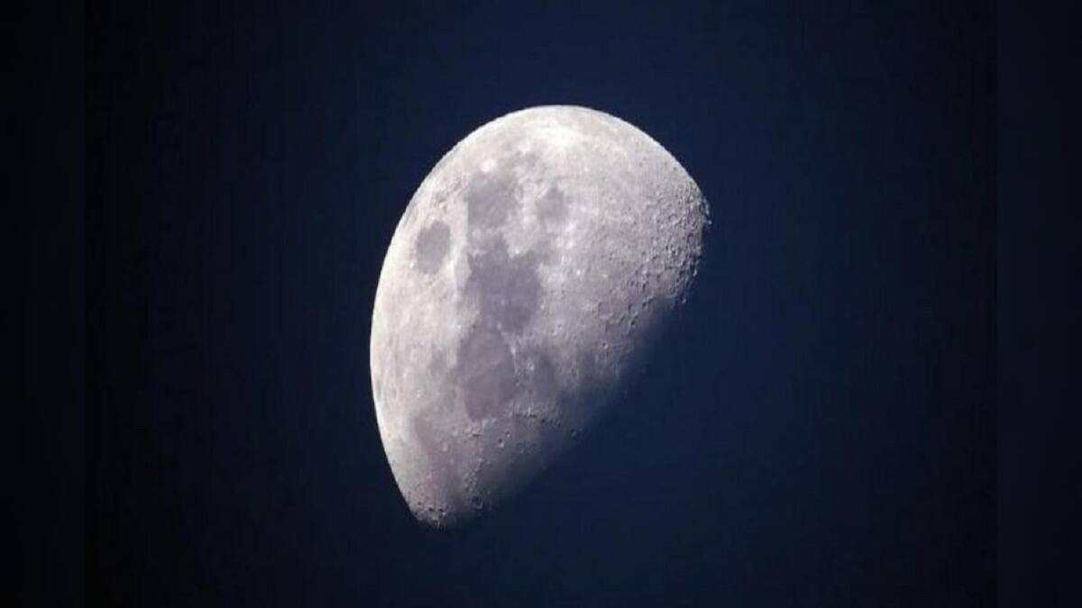 Chandra Dosha-Astrology: চন্দ্র দোষে ভুগছেন না তো? এই সব লক্ষণ দেখে ...