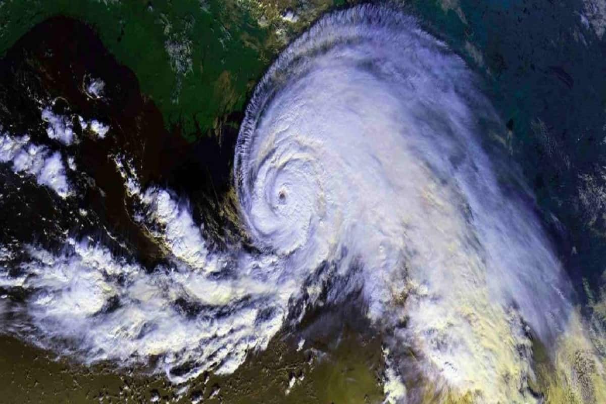 Cyclone Kirrily: ১২০ কিমি প্রতি ঘণ্টা হতে চলেছে ঝড়ের গতি! ঘূর্ণিঝড় ...