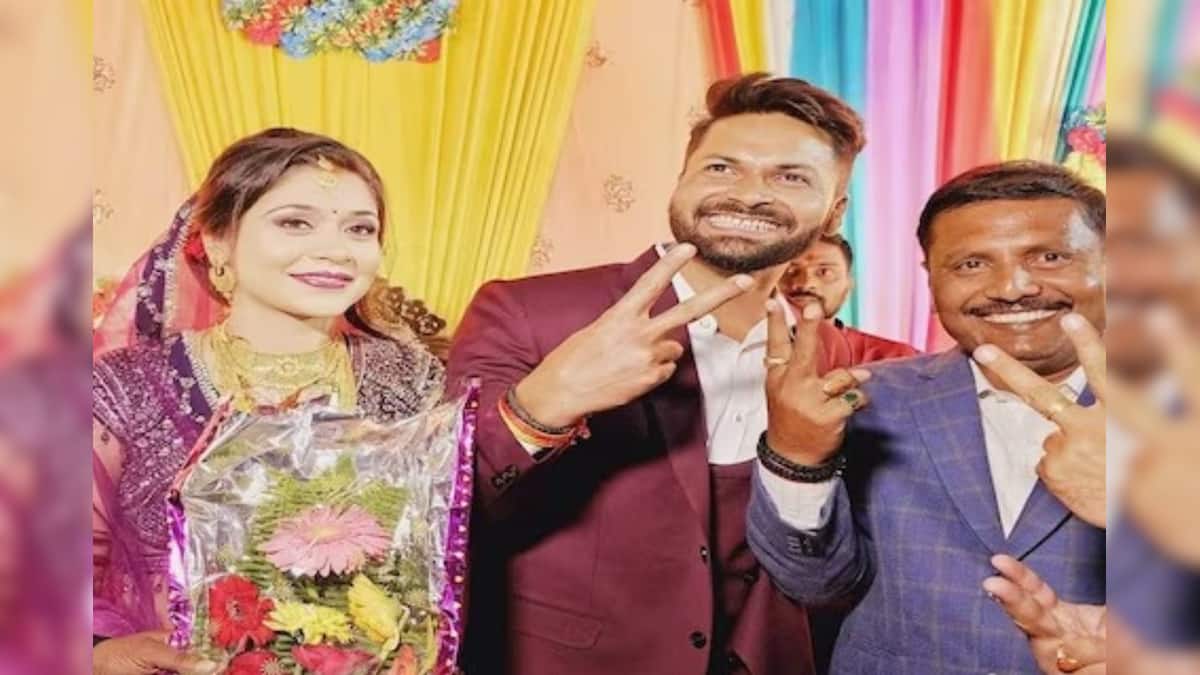 Mukesh Kumar Love Story: দাদার শ্যালিকার সঙ্গে গাঁটছড়া ক্রিকেটার মুকেশ ...