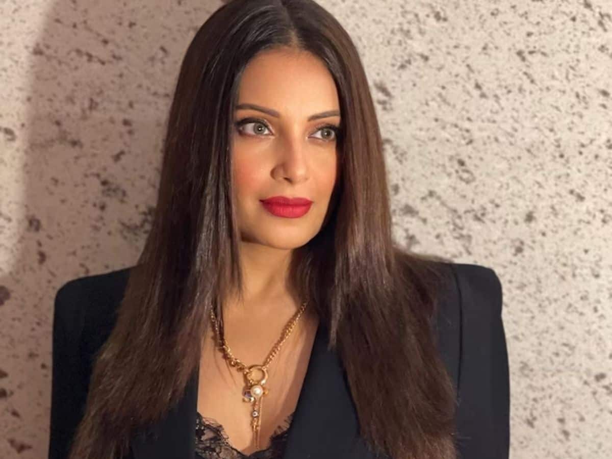 Bipasha Basu: বহু অভিনেতার সঙ্গে নাম জড়িয়েছে অভিনেত্রীর! বাংলার এই মেয়ে এখন কাঁপাচ্ছে বলিউড ...