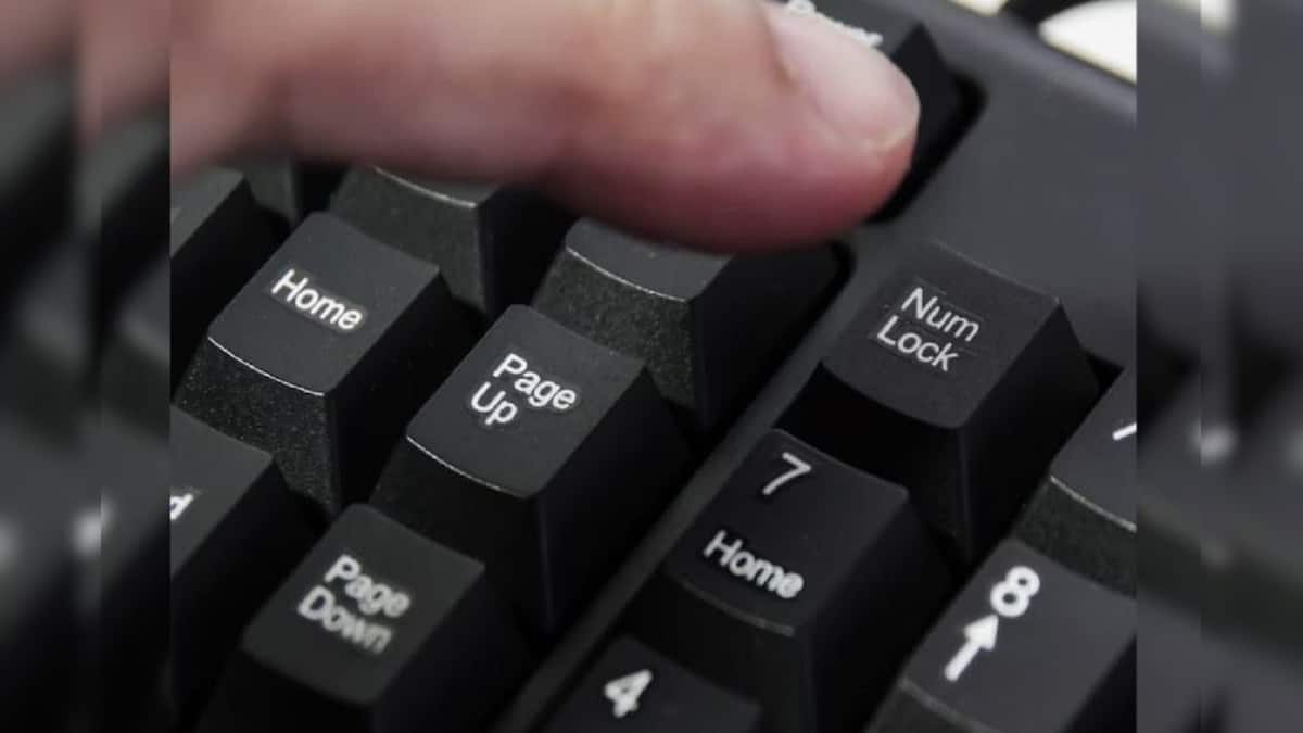 সংখ্যাসূচক কি-প্যাডে Num Lock পাওয়া যায়। এটি কি-বোর্ডের ডানদিকে থাকা ...