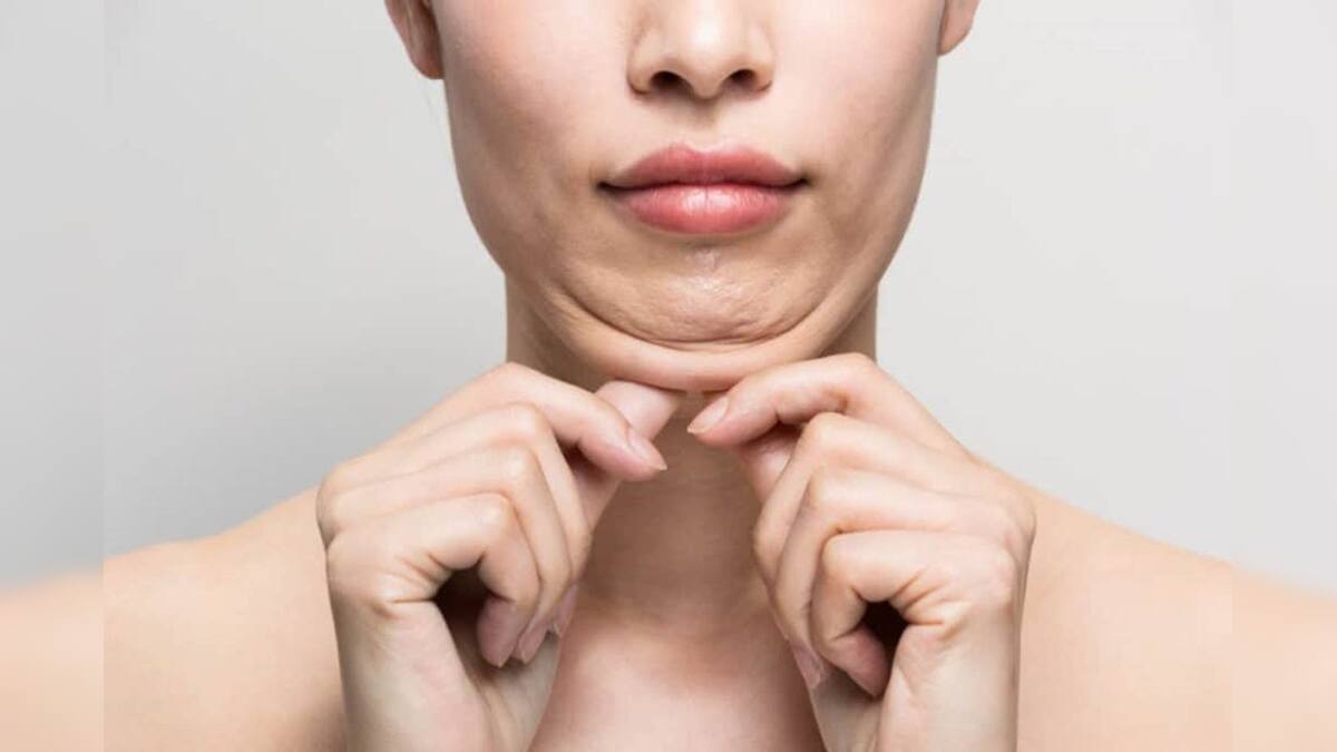 Tips To Reduce Double Chin: থুতনির নীচে ঝুলছে অতিরিক্ত মাংস? এই সহজ ৫ ...