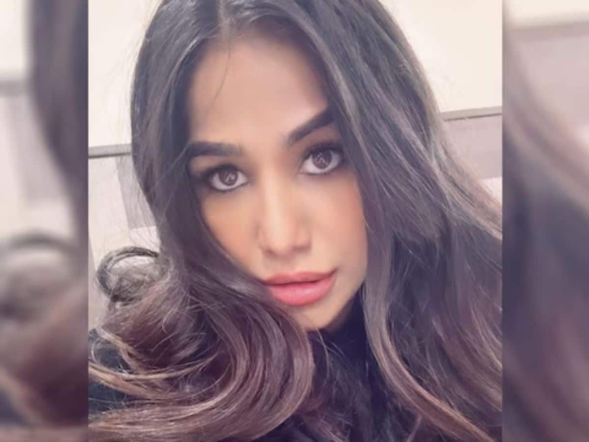 Poonam Pandey Death Hoax: পুনমের নয়, তাঁর মায়ের ক্যানসার-যুদ্ধ নজির ...