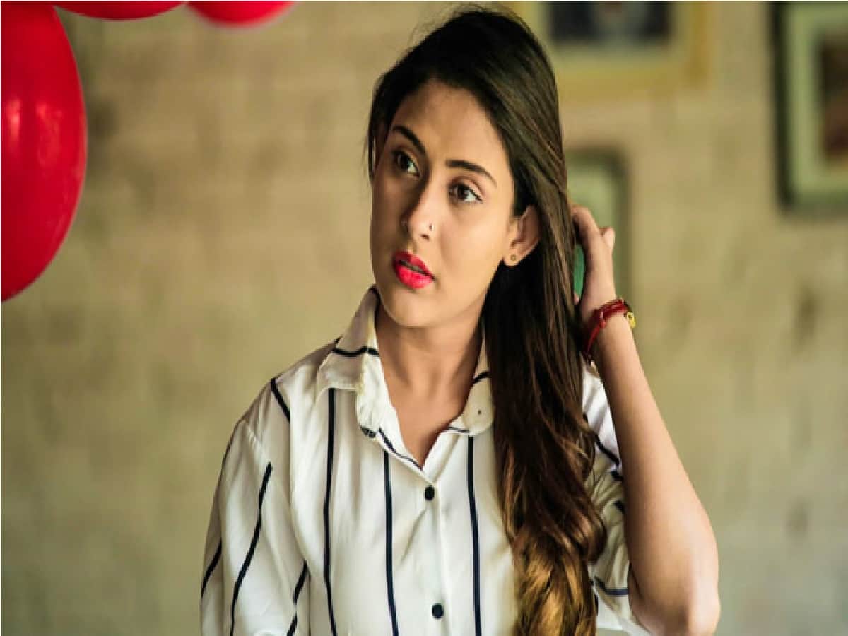 Actress Gossip | শরীর যেন আগুন! ছবি দেখলেই ঘাম ছোটে, পুরুষের বুকে ঝড় ...