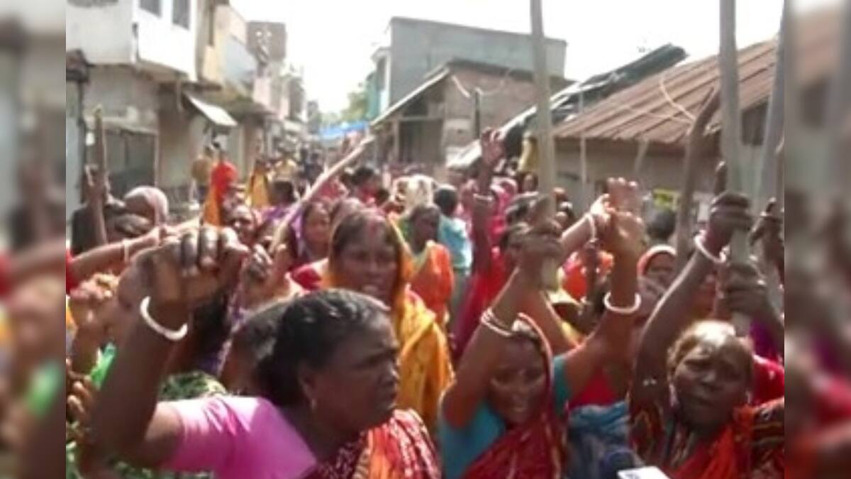 Sandeshkhali Protest: উত্তপ্ত সন্দেশখালি! দফায়, দফায় মিছিল, লাঠি ...