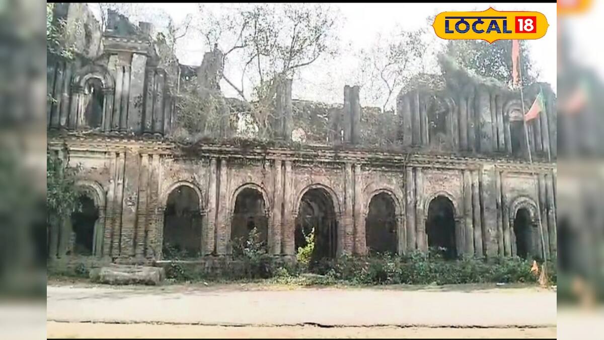 রক্ষণাবেক্ষণের অভাবে ধ্বংস হওয়ার মুখে দাঁড়িয়ে গোঘাটের ঐতিহাসিক শিব ...