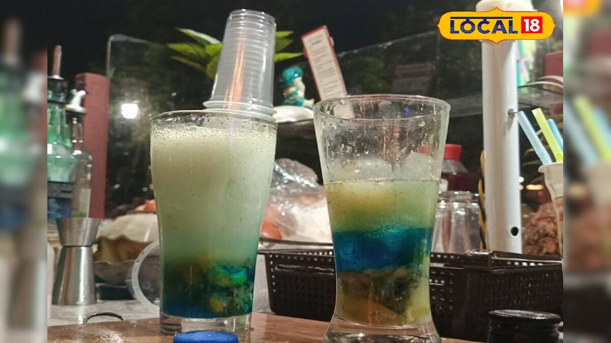 বিগত বছর থেকে এই দোকানে এই সুস্বাদু পানীয় বিক্রি শুরু করা হয়েছে ...