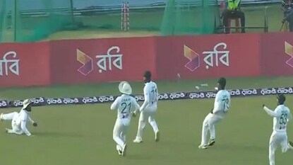 Bangladesh cricket team: চার রান বাঁচাতে ছুটলেন পাঁচ জন ফিল্ডার! আবার ...