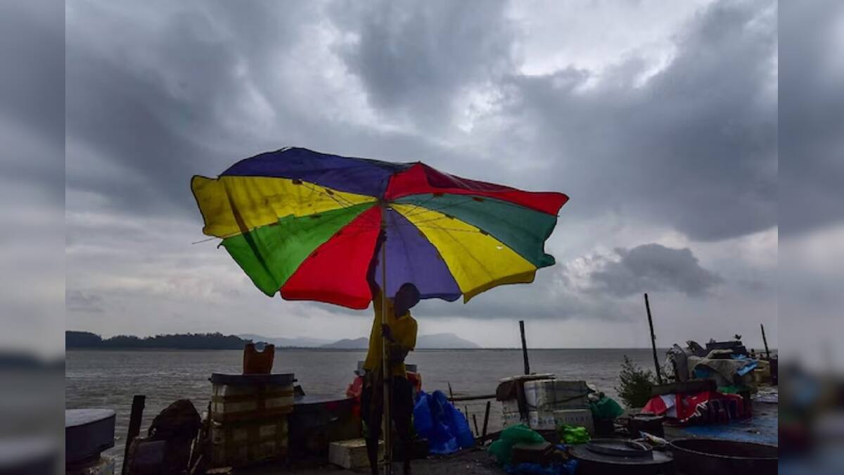 Cyclone Remal Update: শক্তি বাড়িয়ে রাতেই ঘূর্ণিঝড়ে পরিণত হতে পারে ...