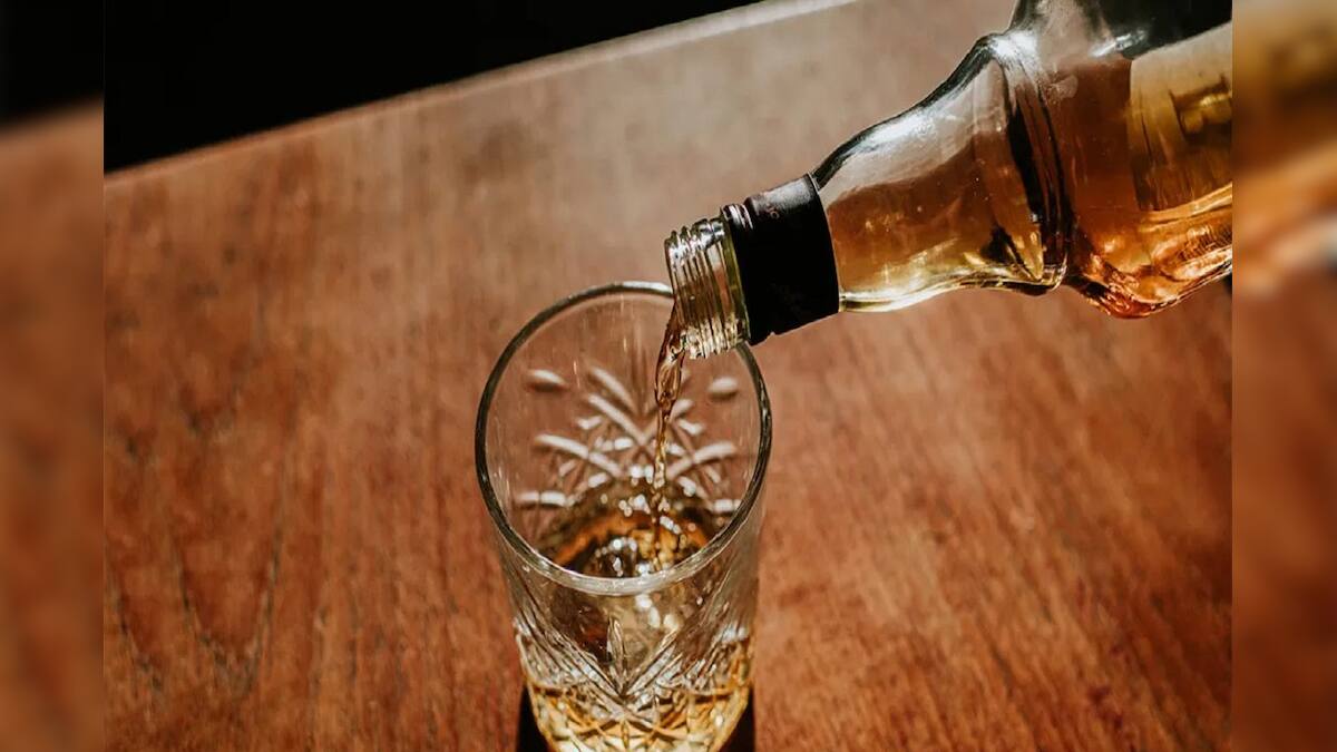 Alcohol আপনি কি 'এই'ভাবে মদ খান? খুব সাবধান! যে কোনও সময় মৃত্যু ...
