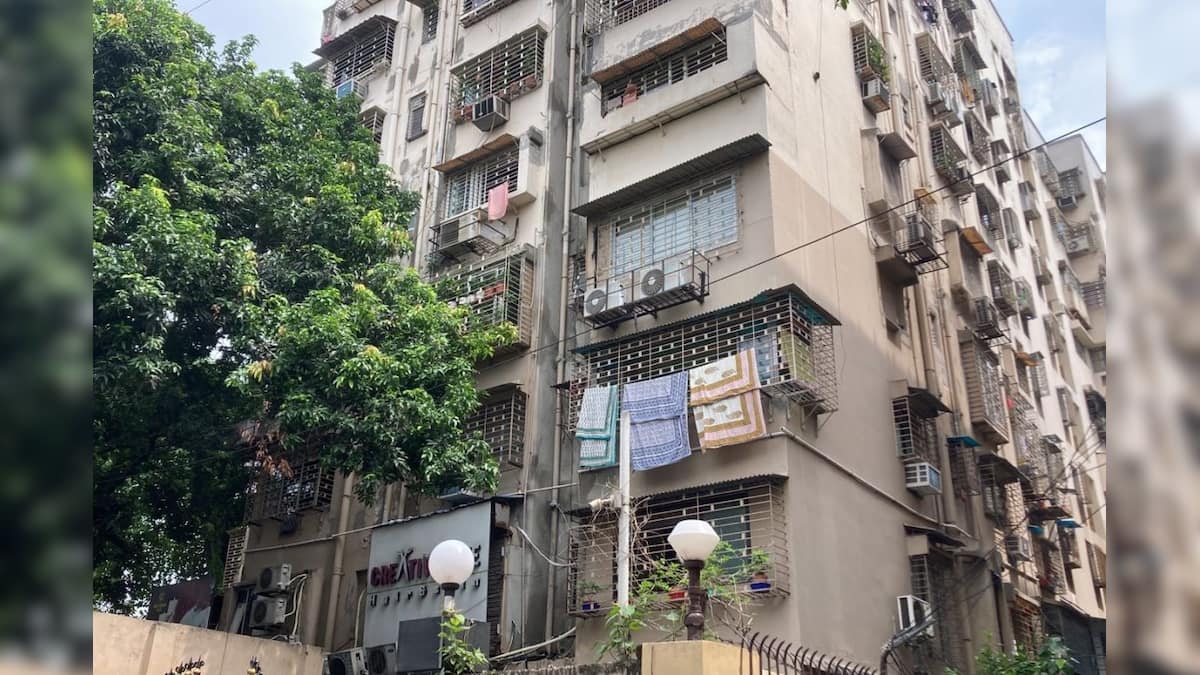 ED raid in Kolkata: হাজার হাজার কোটির তছরুপ, সকাল থেকে কলকাতায় ইডি-র অভিযান! তল্লাশি আলিপুর ...