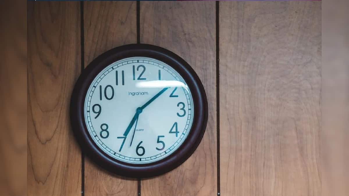 what is the ideal direction to install wall clock at house, vastu tips ...