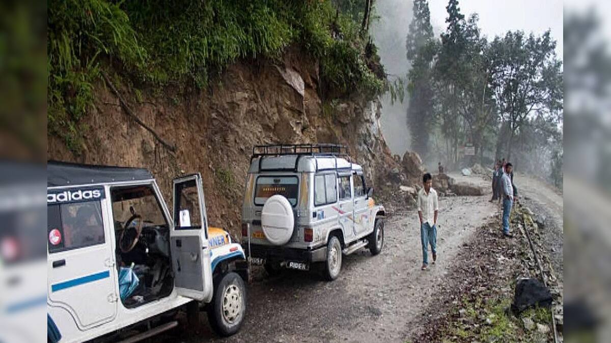 Sikkim Accident সিকিম যাওয়ার পথে ভয়ঙ্কর দুর্ঘটনা! পর্যটকদের নিয়ে ...