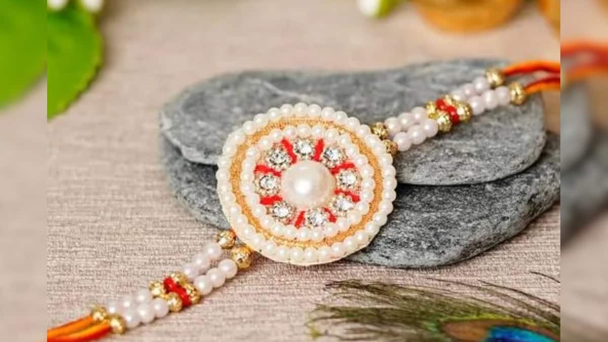 Rakhi Purnima 2024: রাখি পরার পরই কি খুলে ফেলছেন? খবরদার...! এক ভুলেই হবে সব ছারখার, 'এই' নিয়ম ...