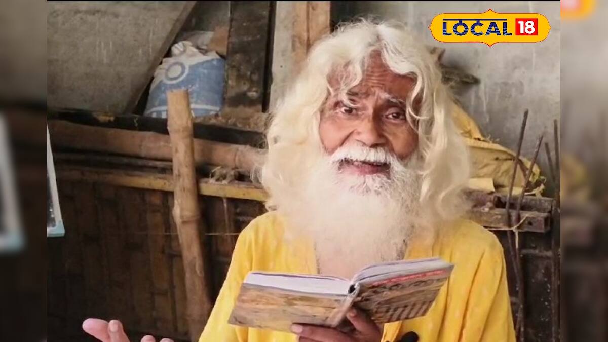 ৭৪ বছর বয়সী সুভাষ মণ্ডল গান লিখে পরিবেশ রক্ষার বার্তা দেন ...
