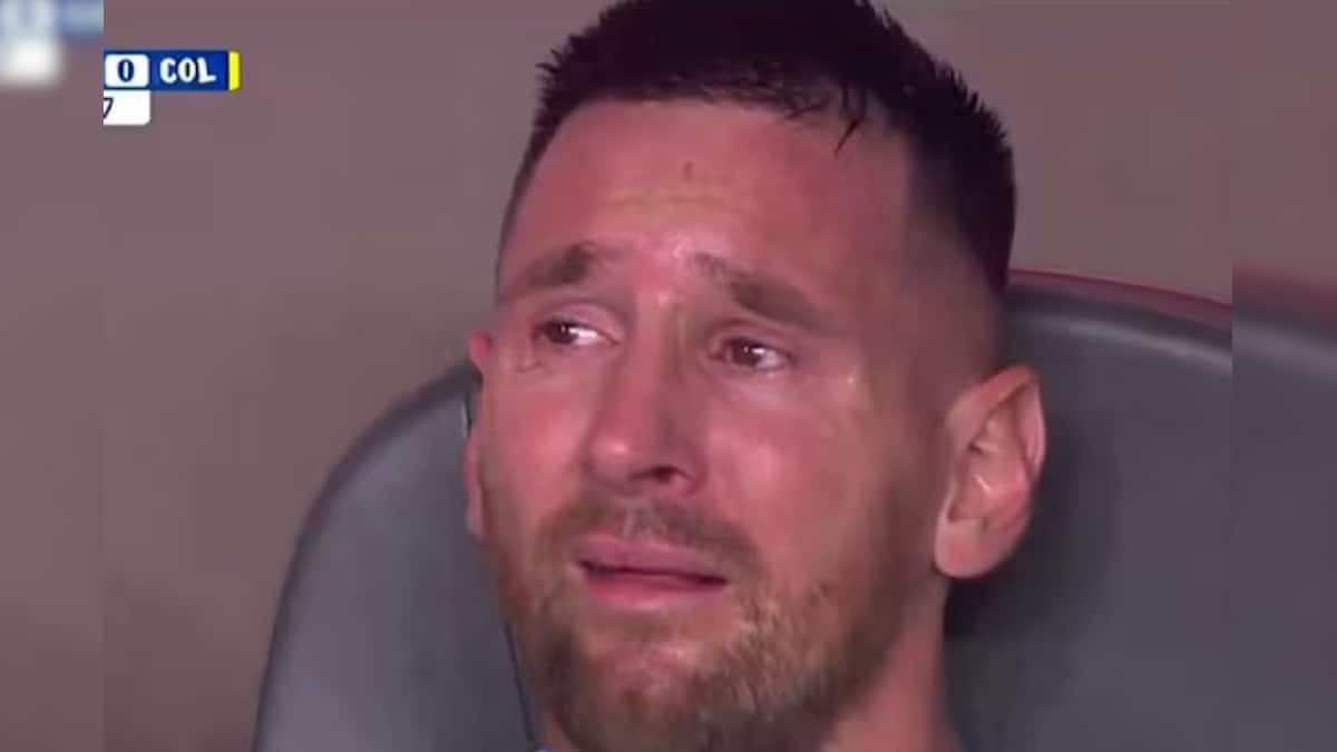Lionel Messi Bursts Into Tears After Injury: কোপা চ্যাম্পিয়ন ...