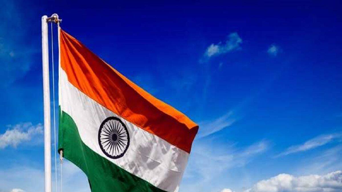 siliguri man made indian national flag hoist in india-china border this ...