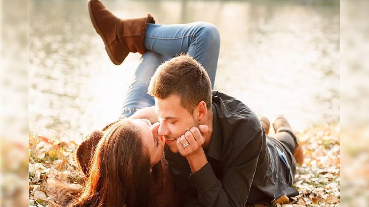 How To Be Romantic: নিজের পার্টনারের কাছে কীভাবে রোমান্টিক হয়ে উঠবেন ...