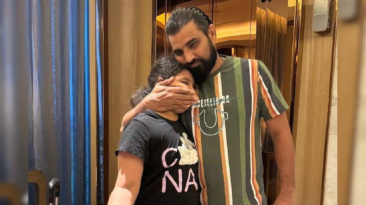 mohammad shami meets his daughter ayara after six years, ৬ বছর বাদে ...