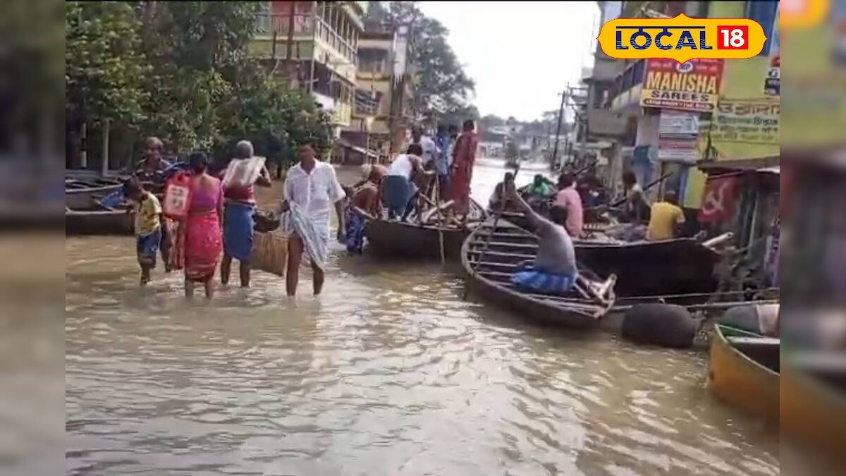 Flood situation in Paschim Medinipur Ghatal under control, দুর্যোগ কমলেও দুর্ভোগ কাটেনি, এখনও ...